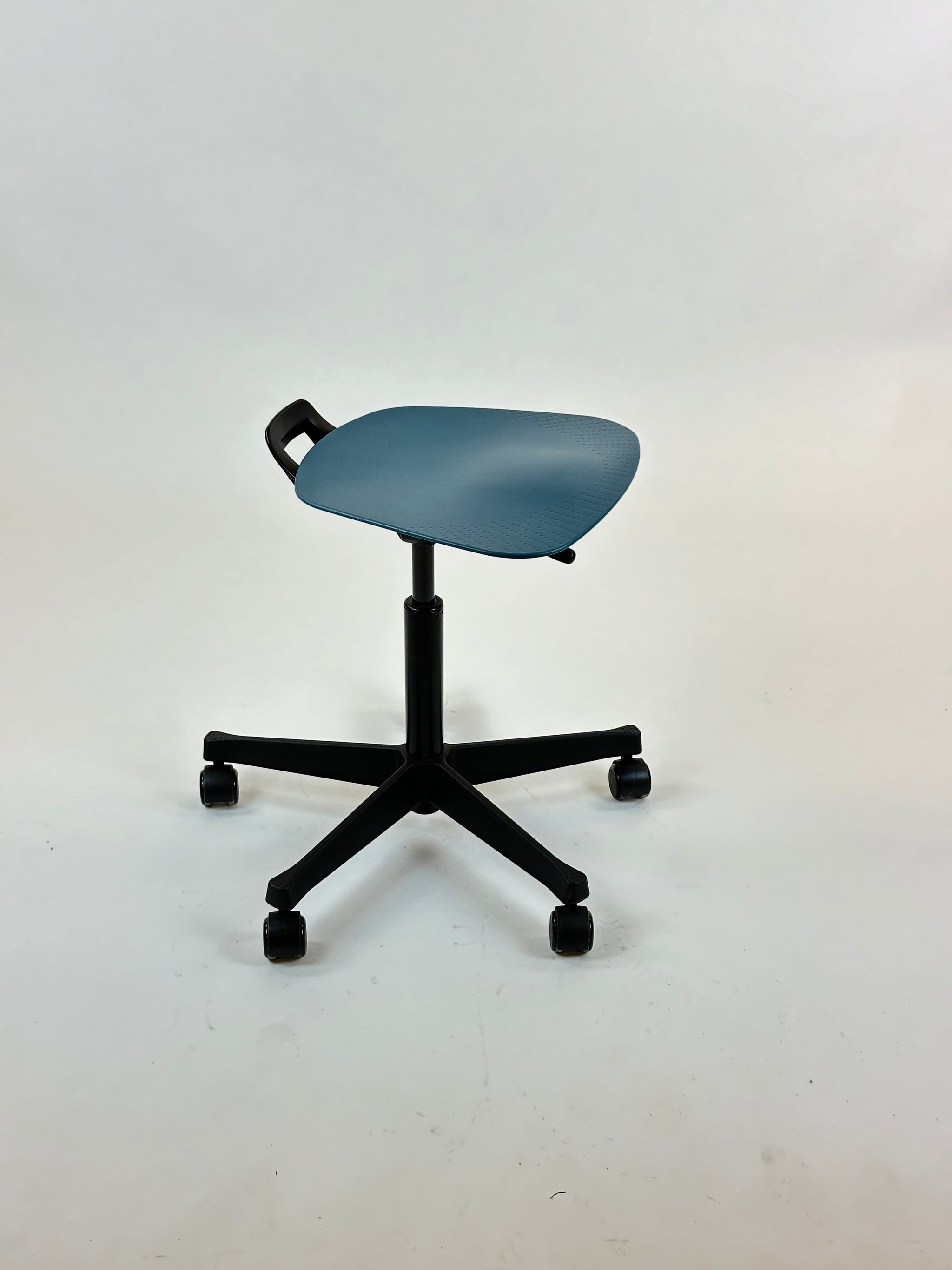 Labofa | Højdejusterbar Taburet på Hjul